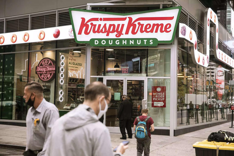 Minnesota’s sweet comeback: Krispy Kreme opens new Fridley shop after ...