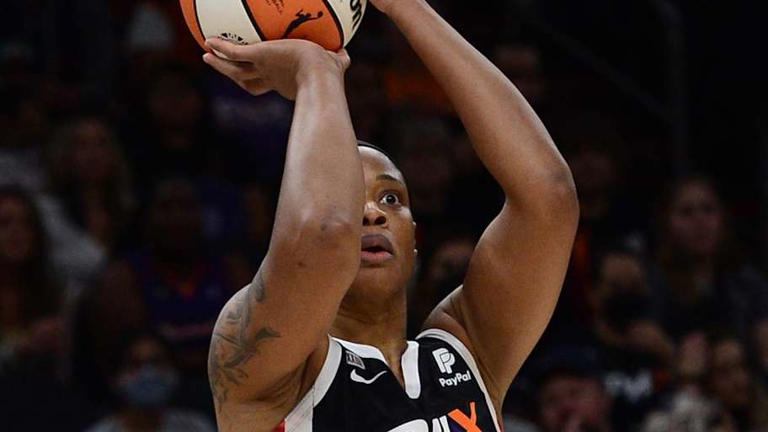 Looking At Kia Vaughn's Time With Phoenix