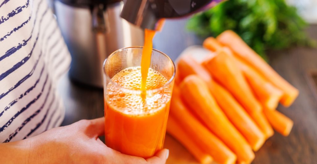Det här händer i kroppen när du dricker morotsjuice varje dag