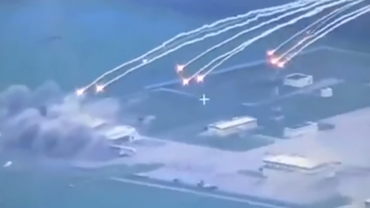 When a Low-Flying Bomber Misses Bi: Russian Su-34 Blunder Caught on Camera