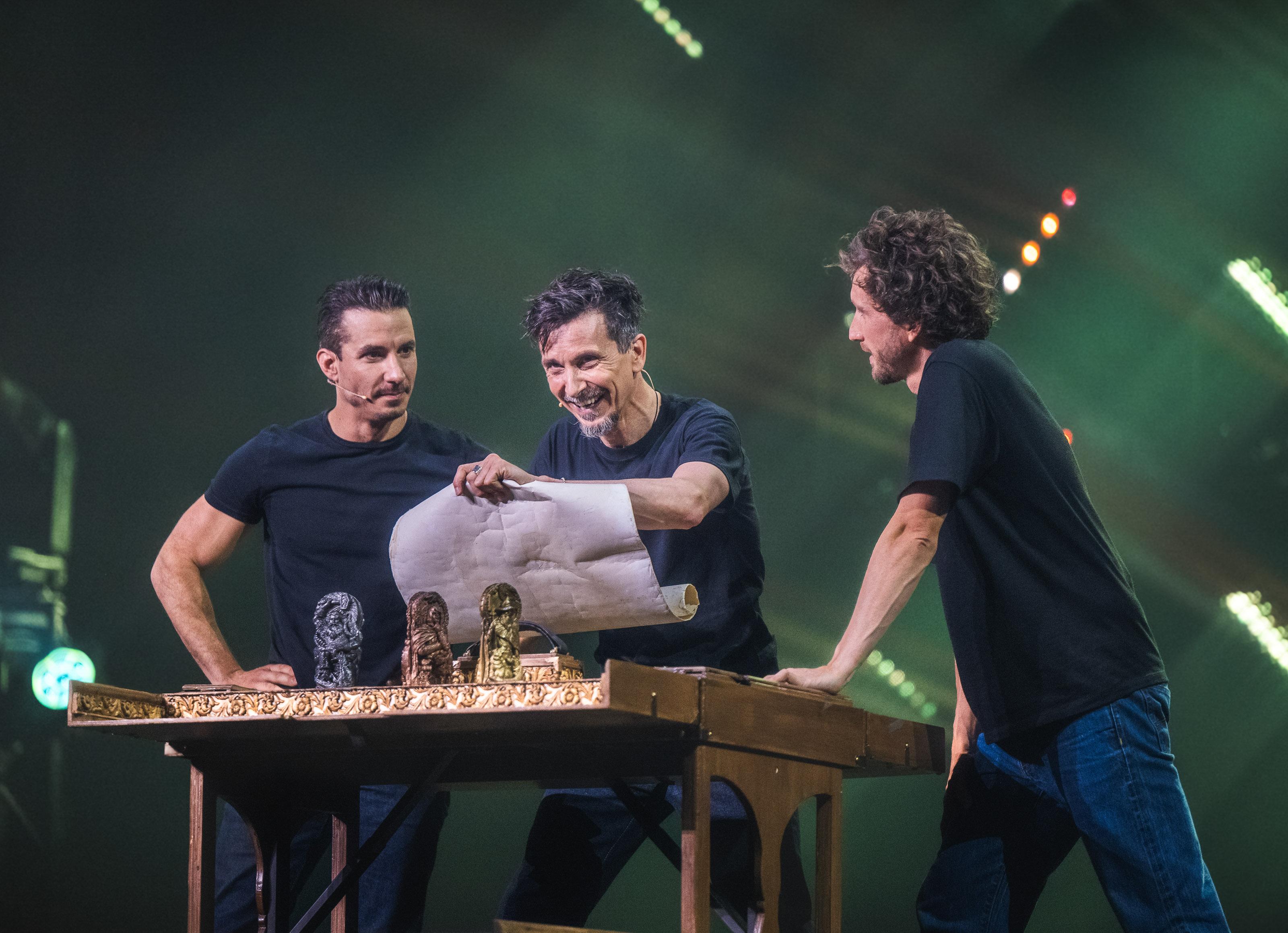 Ferrari, Tsamère, Lecaplain : que vaut le spectacle du trio d'humoristes