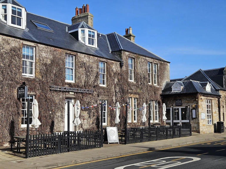 Much-loved East Lothian pub named on Good Food Guide's list of 100 best ...