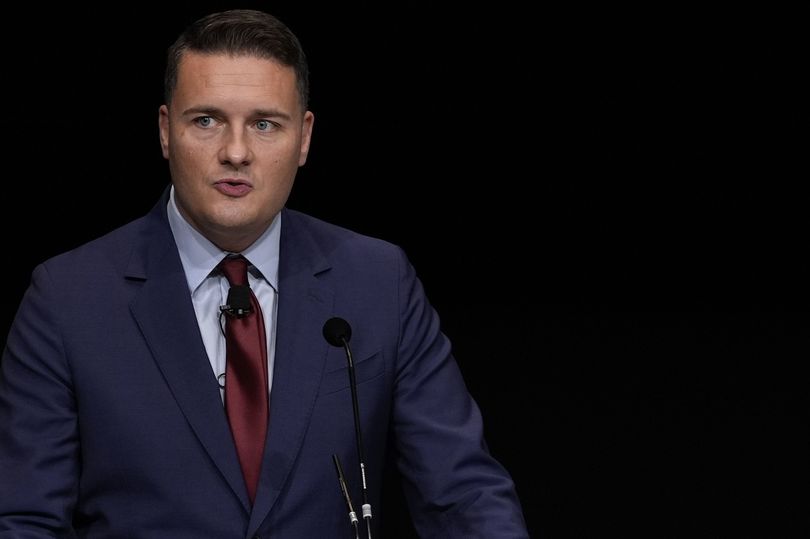 Health Secretary Wes Streeting warns striking doctors 'Nigel Farage ...