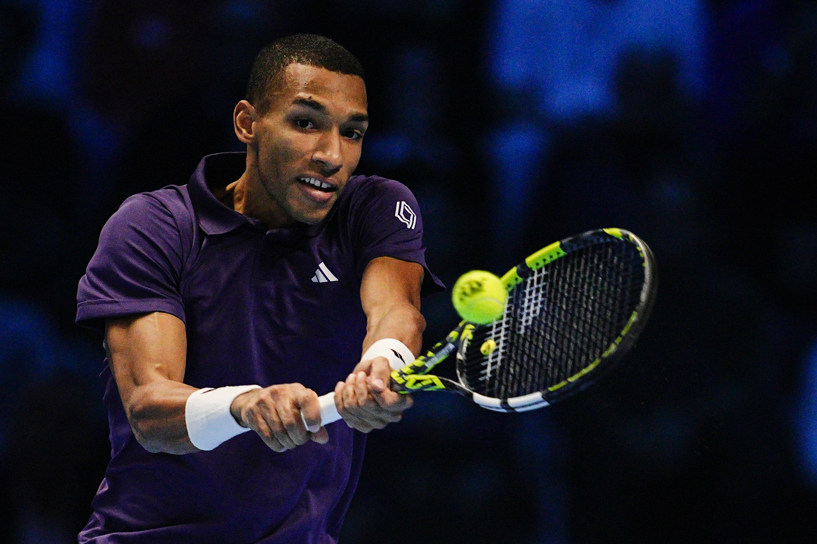 Atp Finals 2025, Felix Auger-Aliassime batte Ben Shelton in rimonta