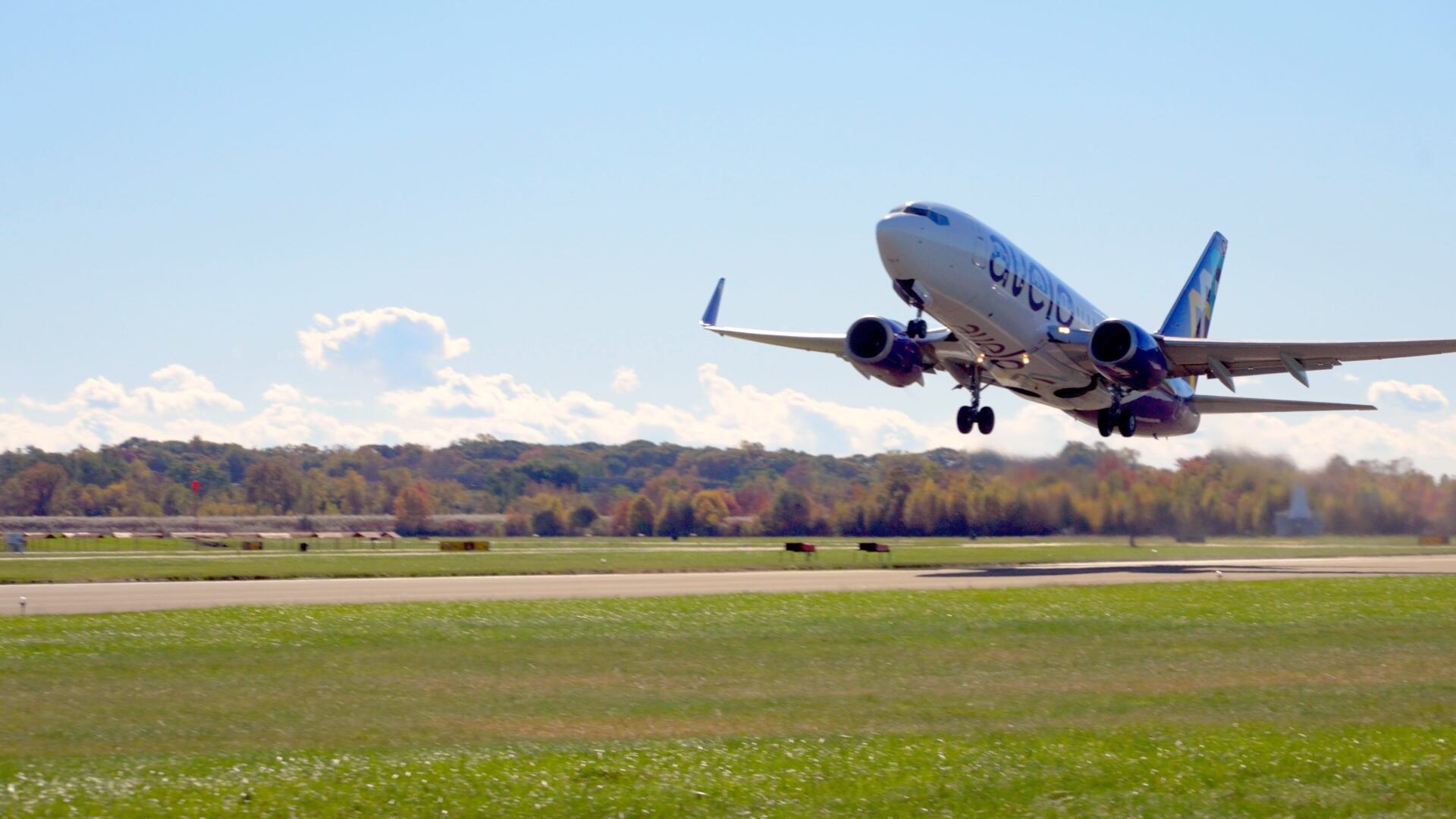 Low-cost airline introduces new flights from Concord