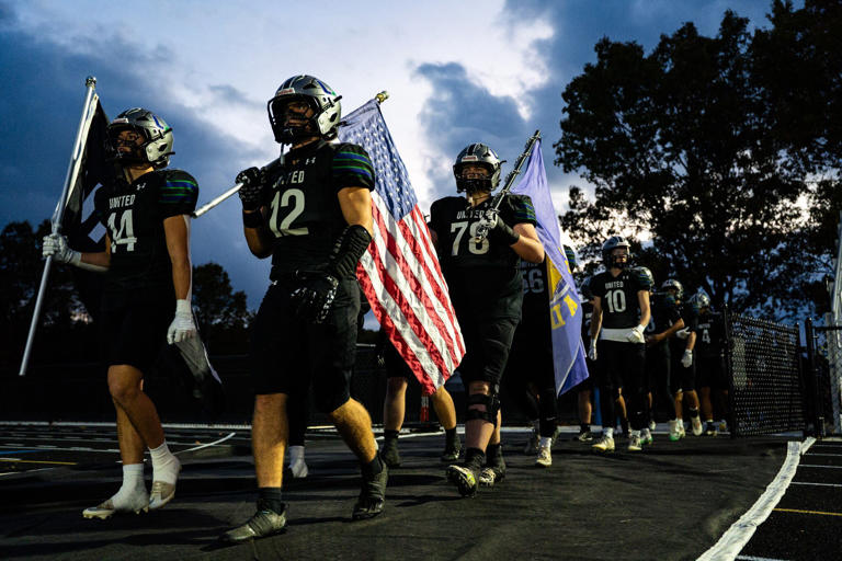 Live Michigan high school football updates for MHSAA playoffs district ...