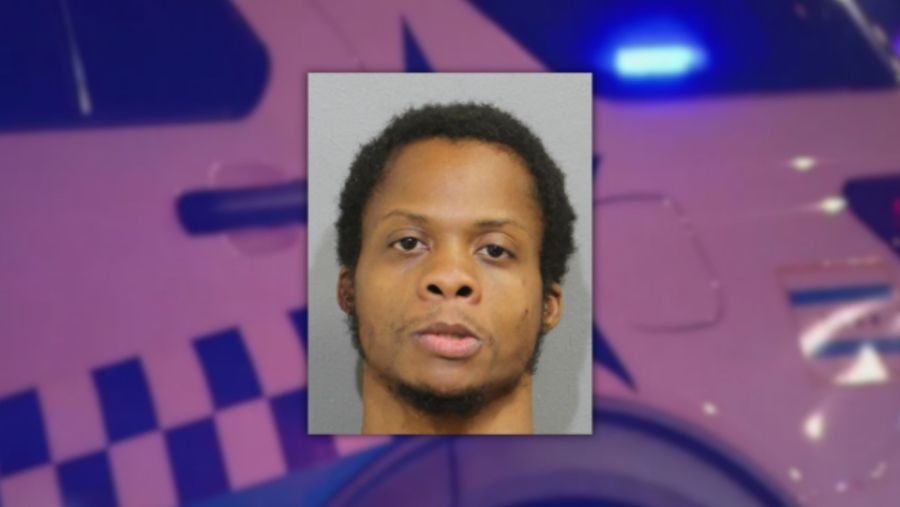 Felony charges filed against man accused of stabbing 2 in Avalon Park