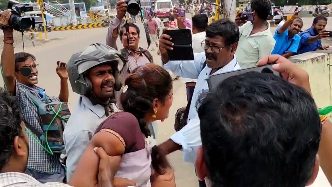 Journalist stops transgender protester from jumping off bridge in Tamil ...