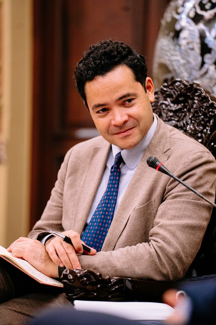 TP.HCM mời gọi Pháp tham gia dự án đường sắt và trung tâm tài chính