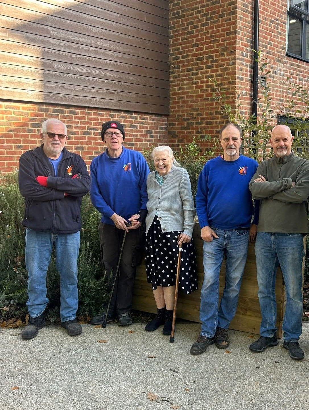 Nailed it! Sarisbury Green care home residents team up with community ...