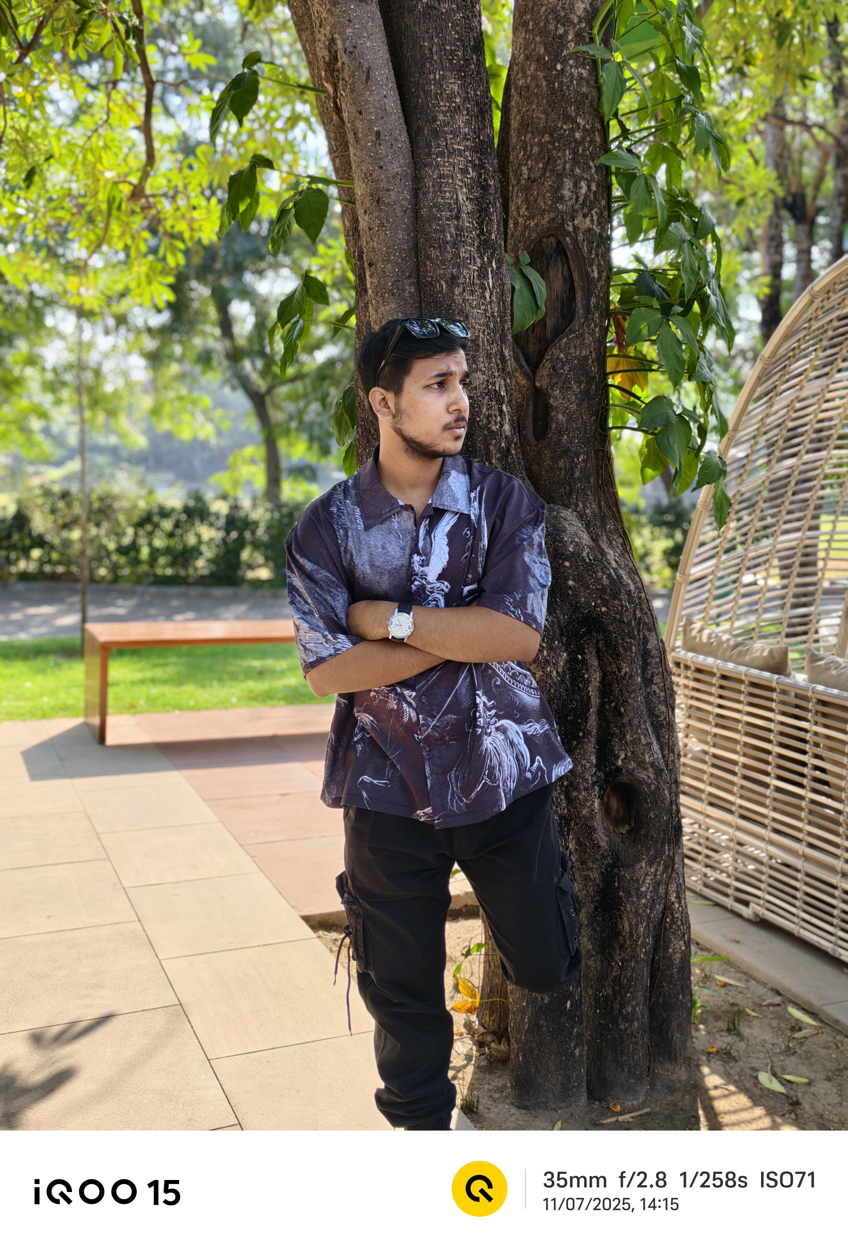 iQOO 15 Camera Hands-On: From Gaming Beast to Photo Pro, iQOO Has Come ...