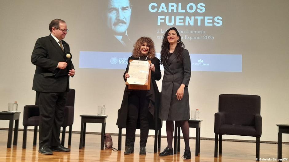 Gioconda Belli: “Mi país ha vuelto a ser una dictadura”