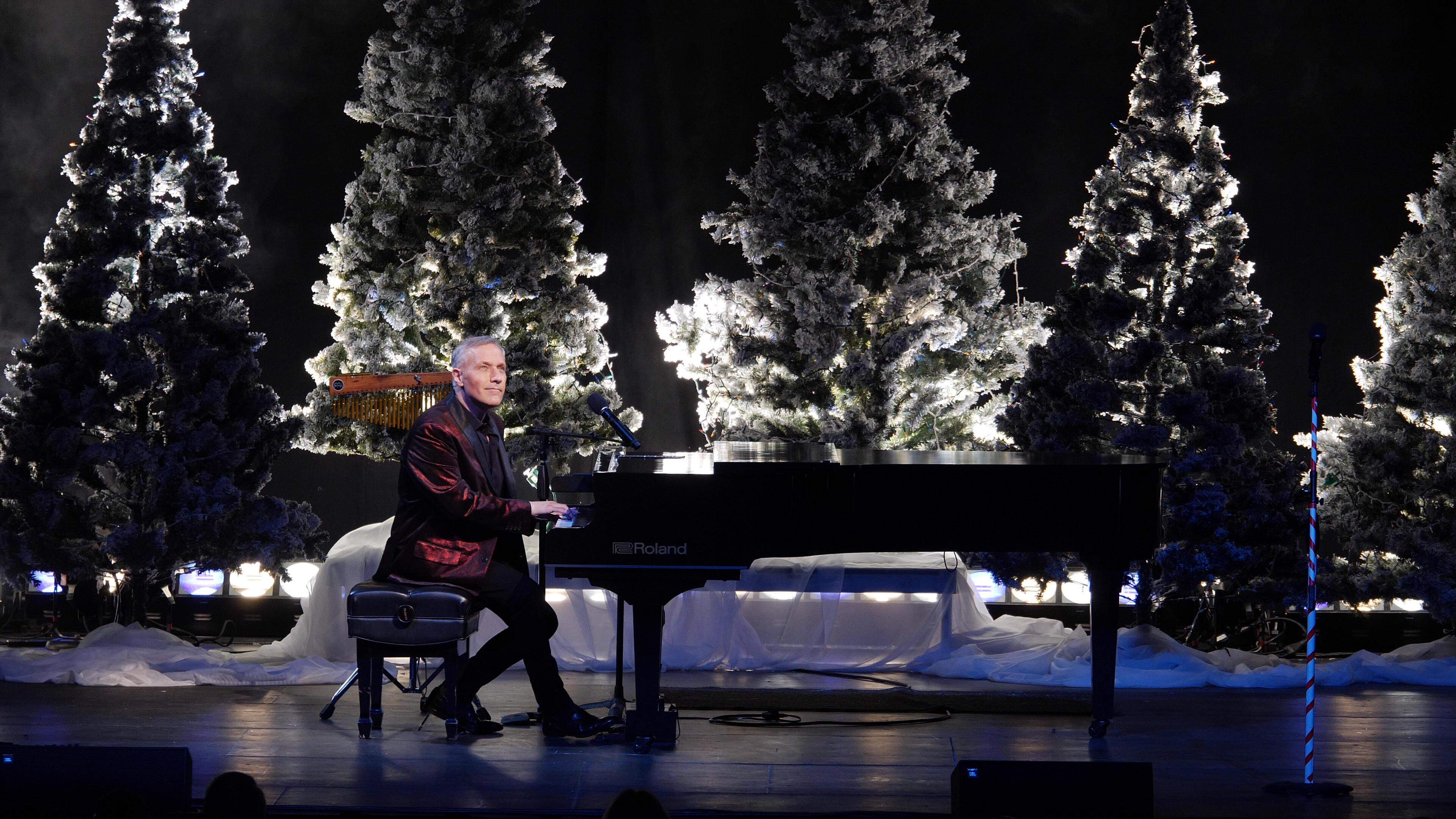 Iconic actor will perform one-man show at Modesto's Gallo Center. See ...