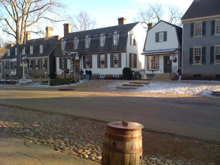 US Spots That Feel Frozen in Time