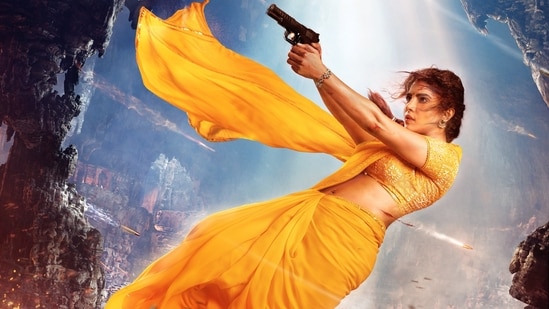 Priyanka Chopra's dramatic look as Mandakini from GlobeTrotter unveiled; Rajamouli welcomes her ...