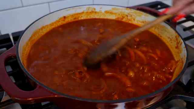 Quick and easy Mexican red chicken recipe