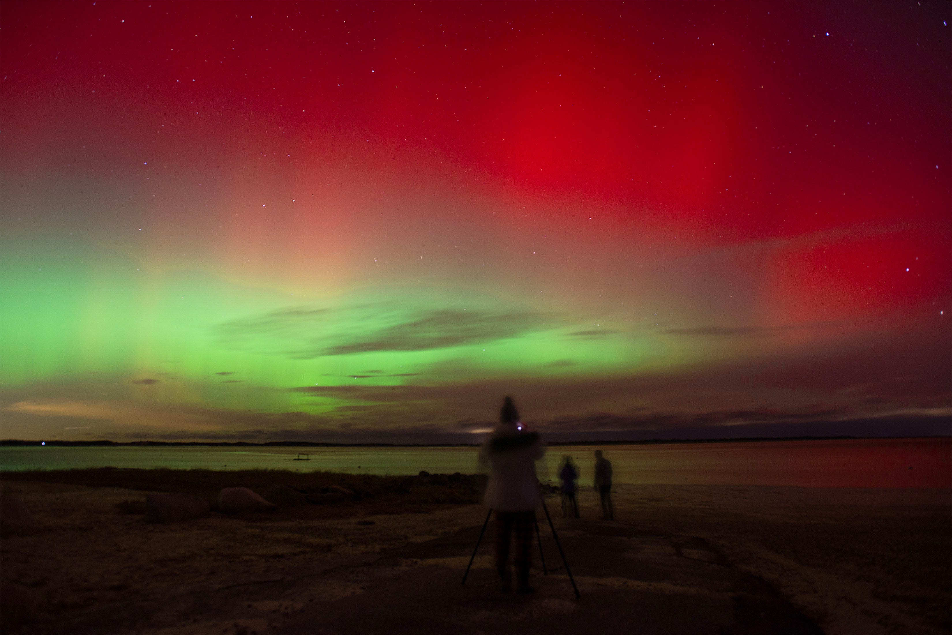 Will the northern lights be visible tonight? Yes, but only in certain ...