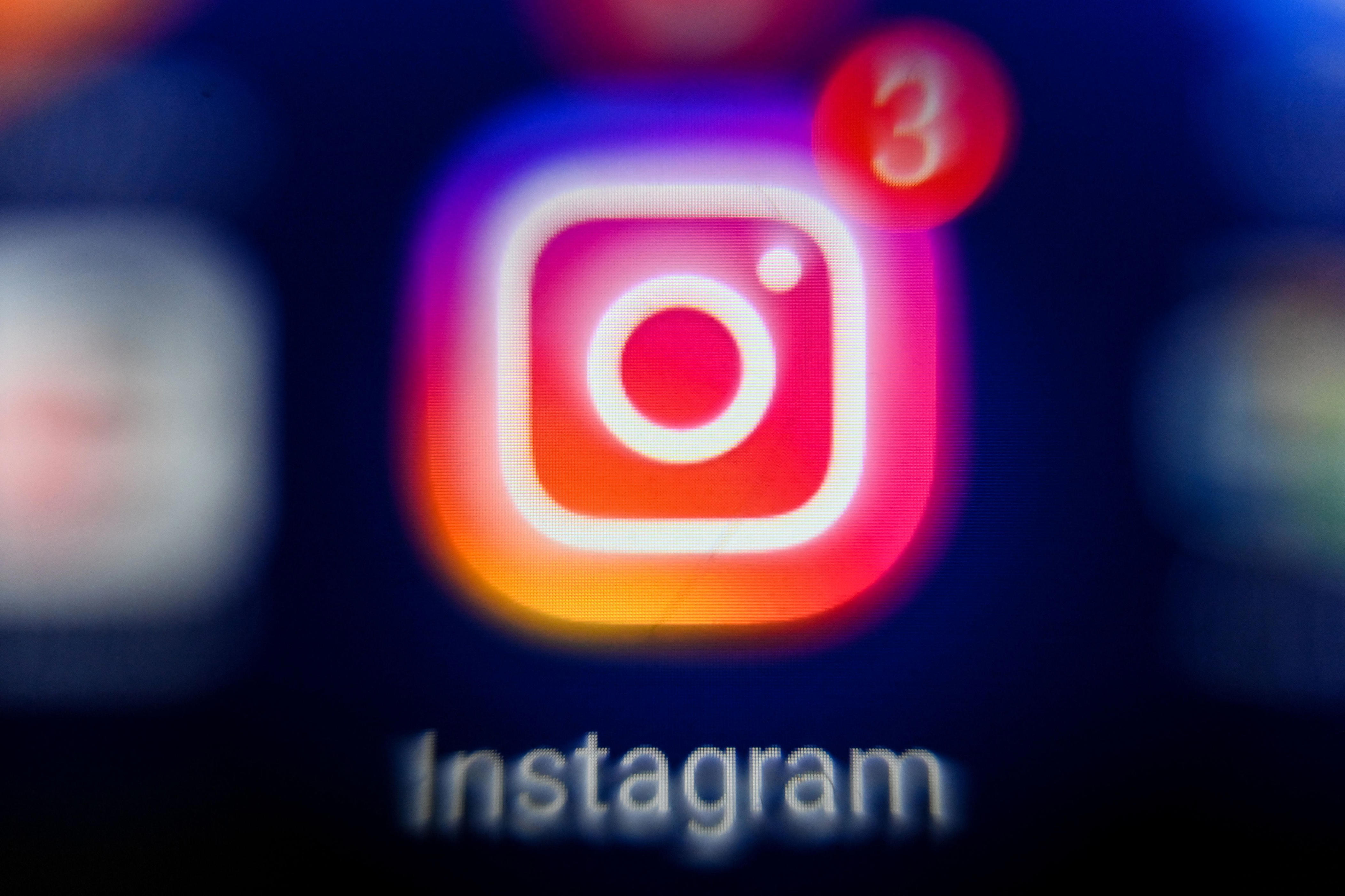Is Instagram down right now? Facebook and Instagram down