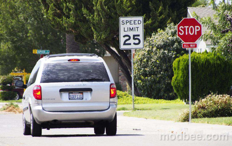 Can I ‘California roll' through a stop sign if no one is around? What ...
