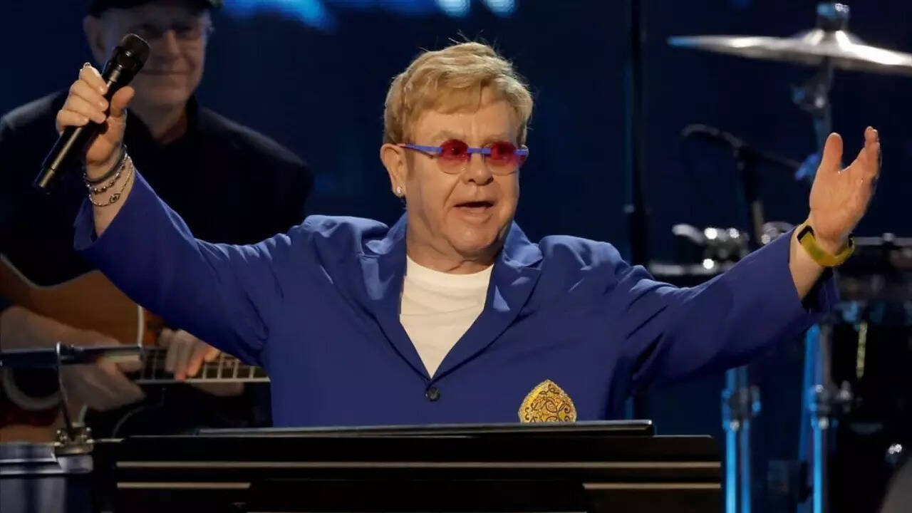 Elton John loses cool backstage at 2025 Rock & Roll Hall of Fame: ‘What ...
