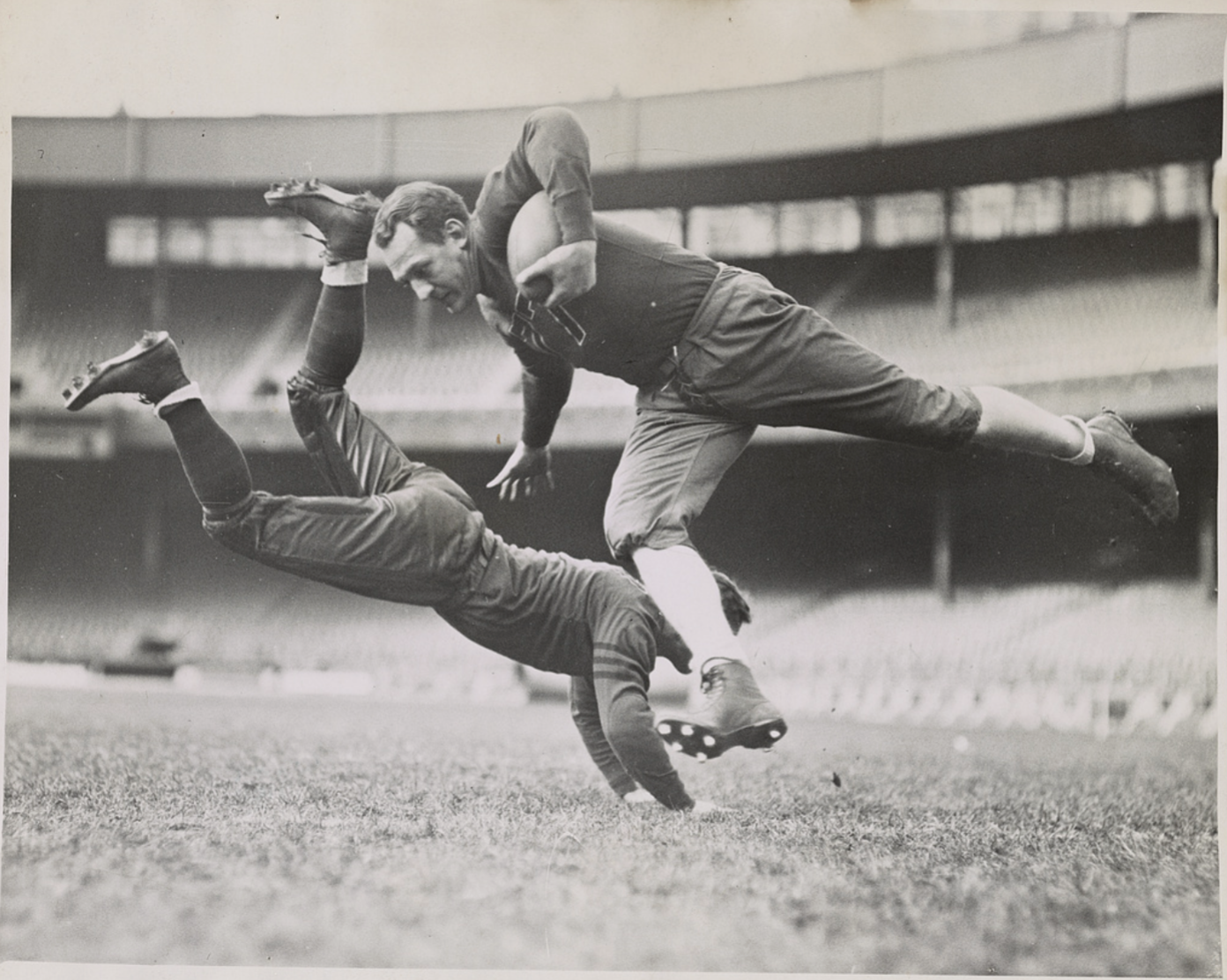 Retro athletes, modern wellness: Vintage sports photos that inspire ...