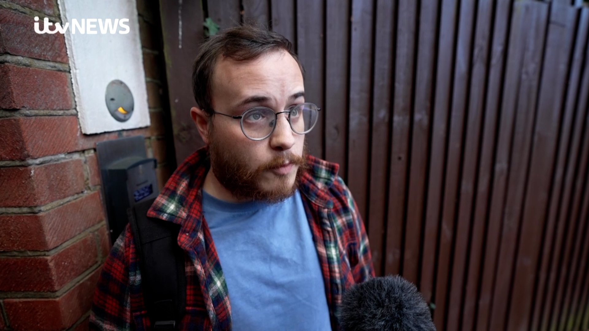 Former Buckingham Palace warden revealed as neo-Nazi