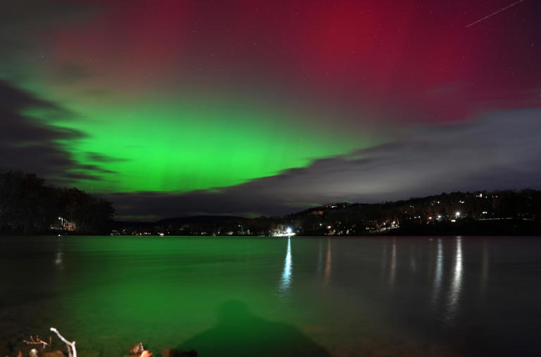 Northern lights shine bright over Putnam Lake in Patterson. Check out a ...