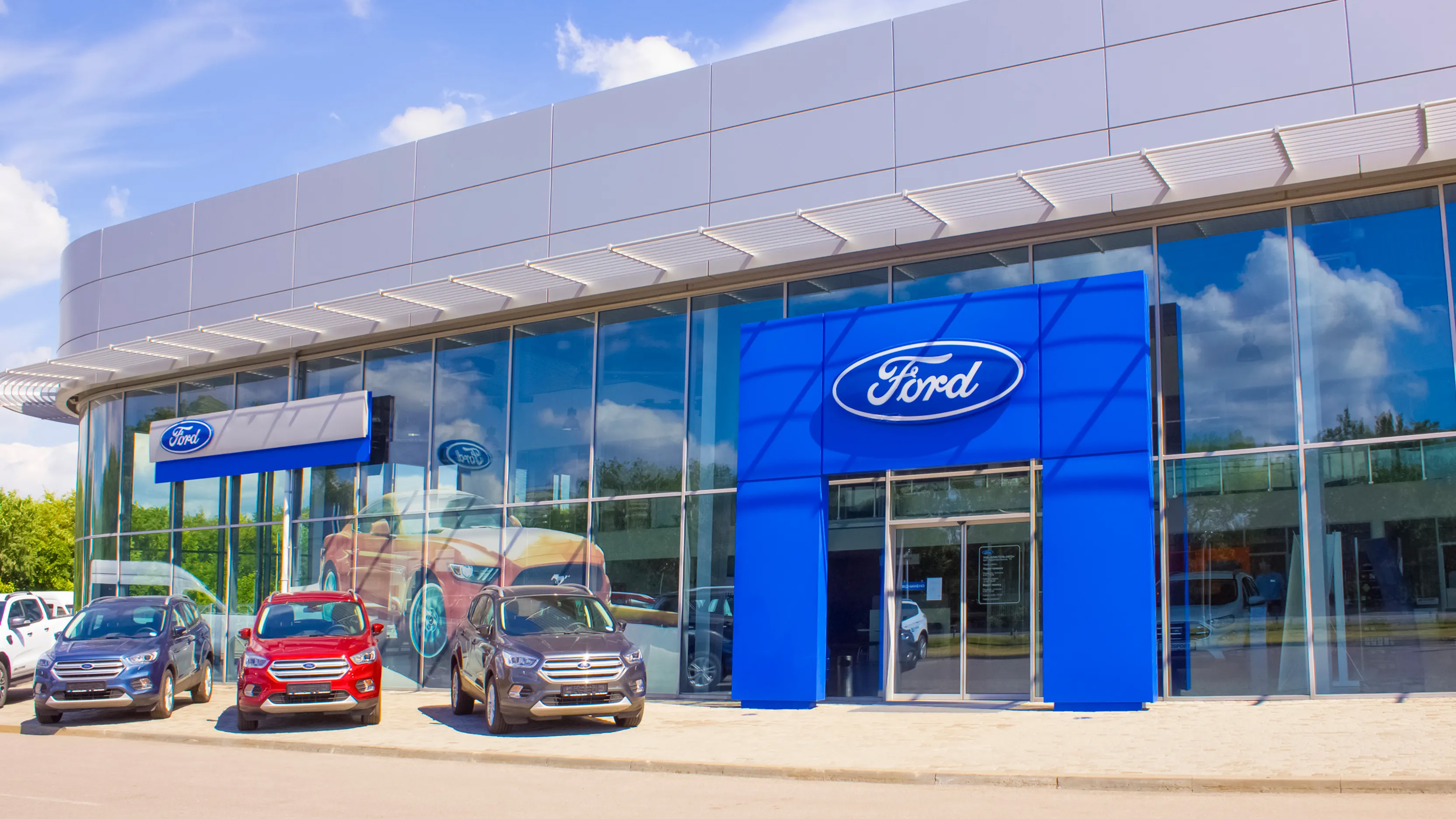 Ford to Launch 'Signature 2.0' to Revolutionize Auto Dealerships