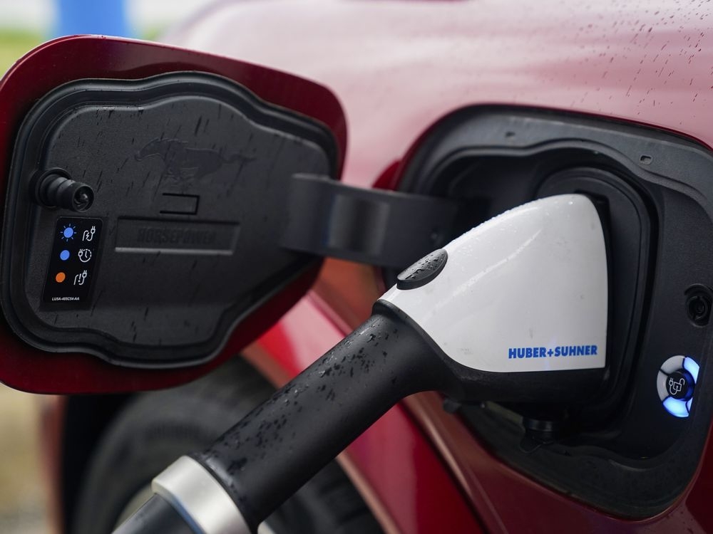 Manitoba Hydro to build Province’s first public EV charging network ...