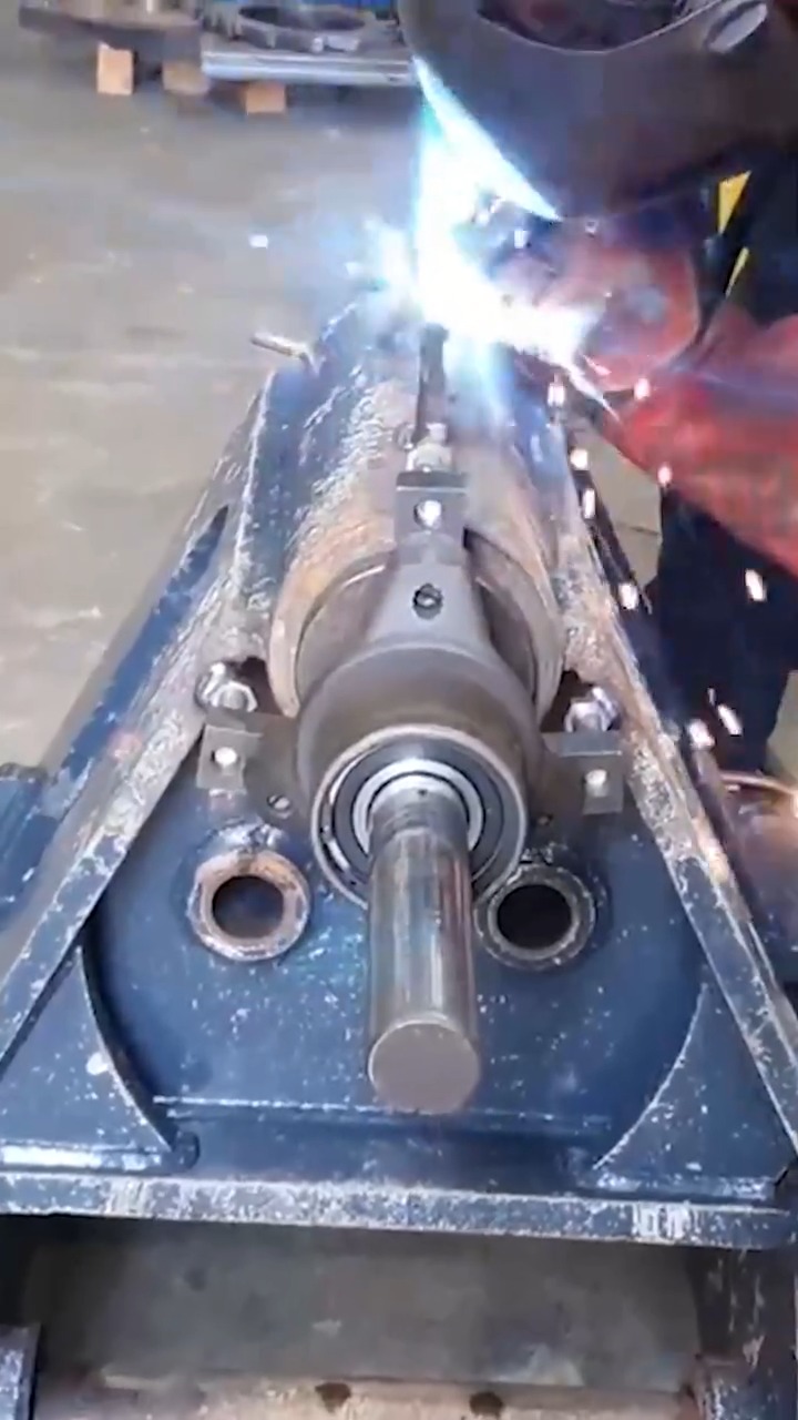 Precision at Work: Lineboring Repair in Action