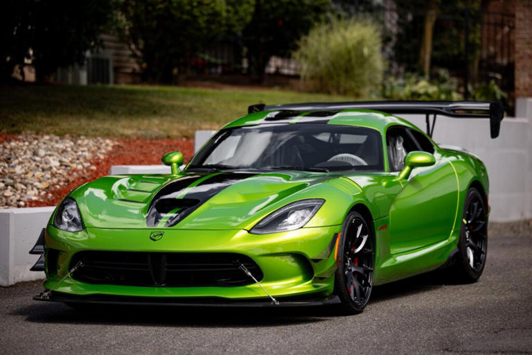 Viper Legends at JFK Auto Sales: The Final Fang of American Performance
