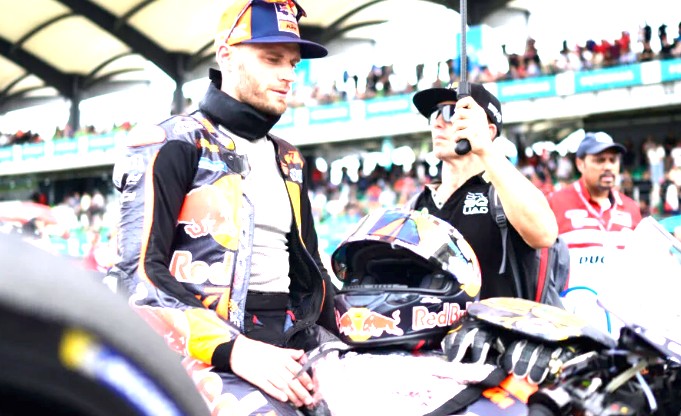 MotoGP, Brad Binder en danger chez KTM : une saison 2025 décevante met ...