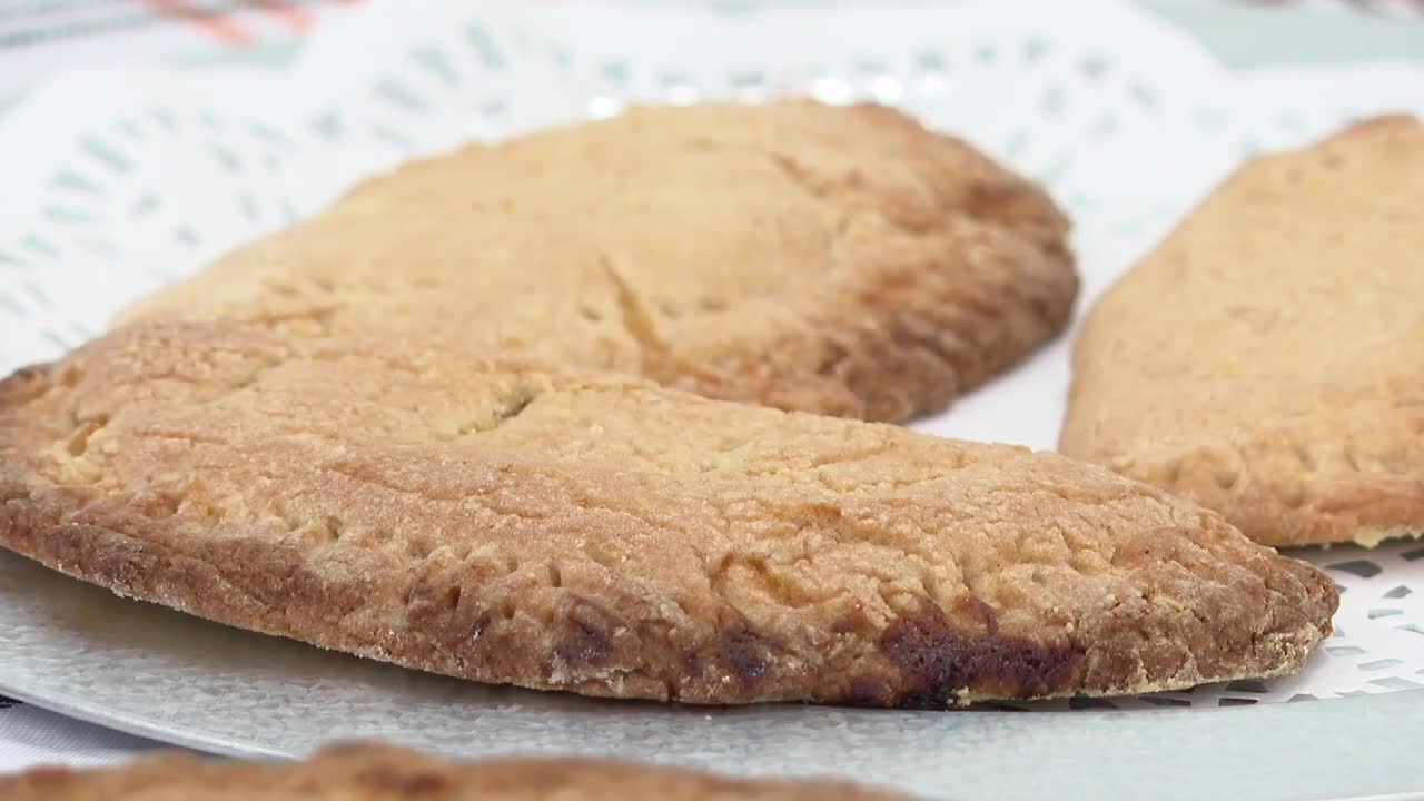 Acadiana's Holiday Favorites: Sweet Dough Pie Fold-overs