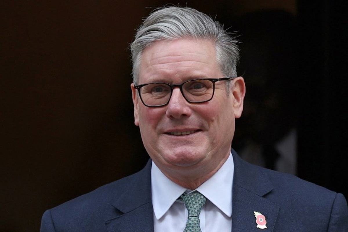 Starmer belooft "sterke en onafhankelijke BBC te verdedigen"