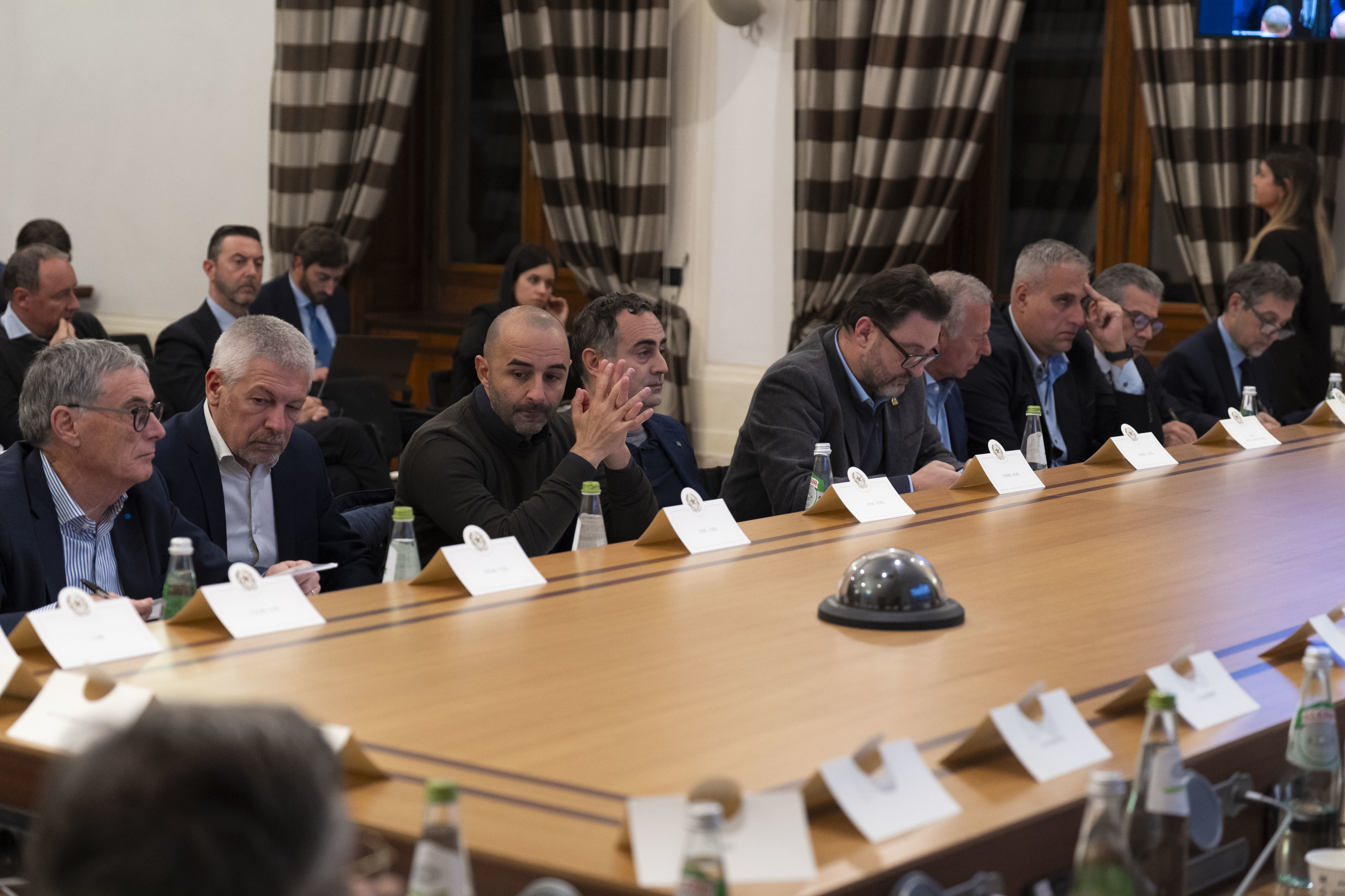 Govt summons unions to new talks on ex-ILVA steelworks