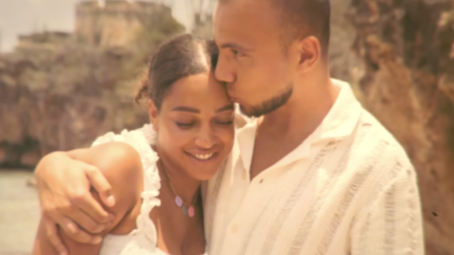 EOTB-ster Channah verwelkomt vierde kindje