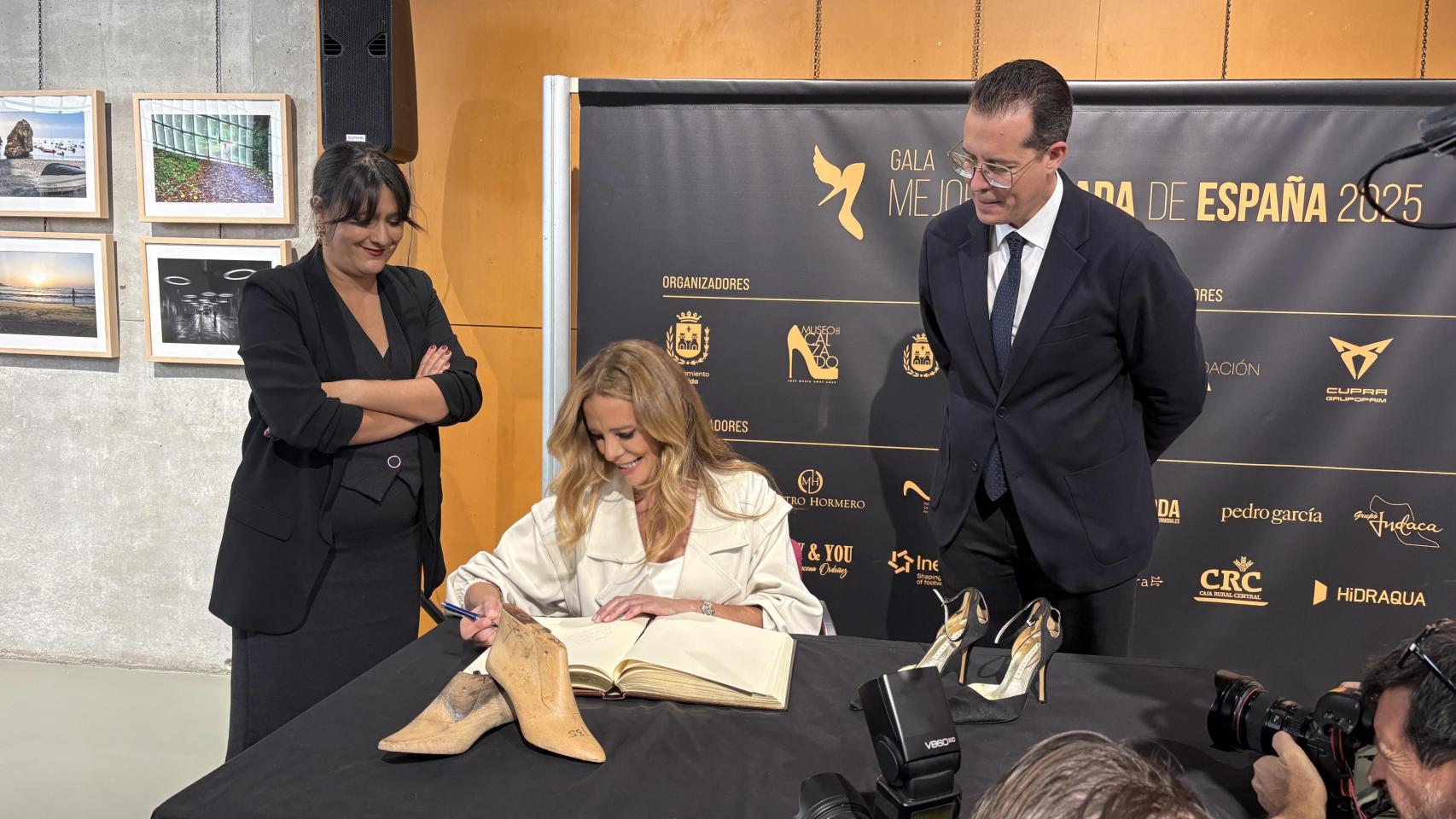 Paula Vázquez celebra en Elda ser la Mejor Calzada de España 2025: "Me ...