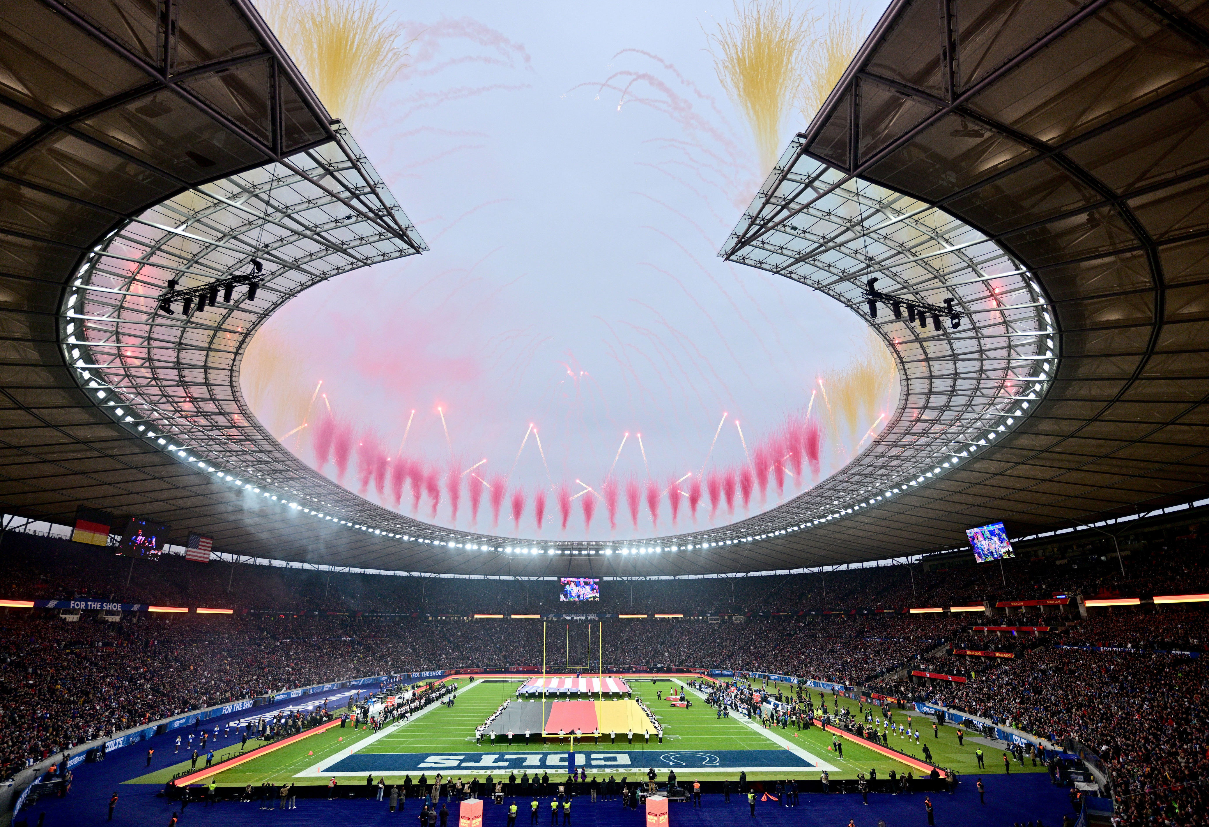 I Flew to Berlin for an NFL Game—and Finally Understand the League's ...