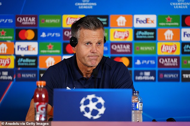 Desmond needs to pull another rabbit out of the hat in Celtic's boss ...