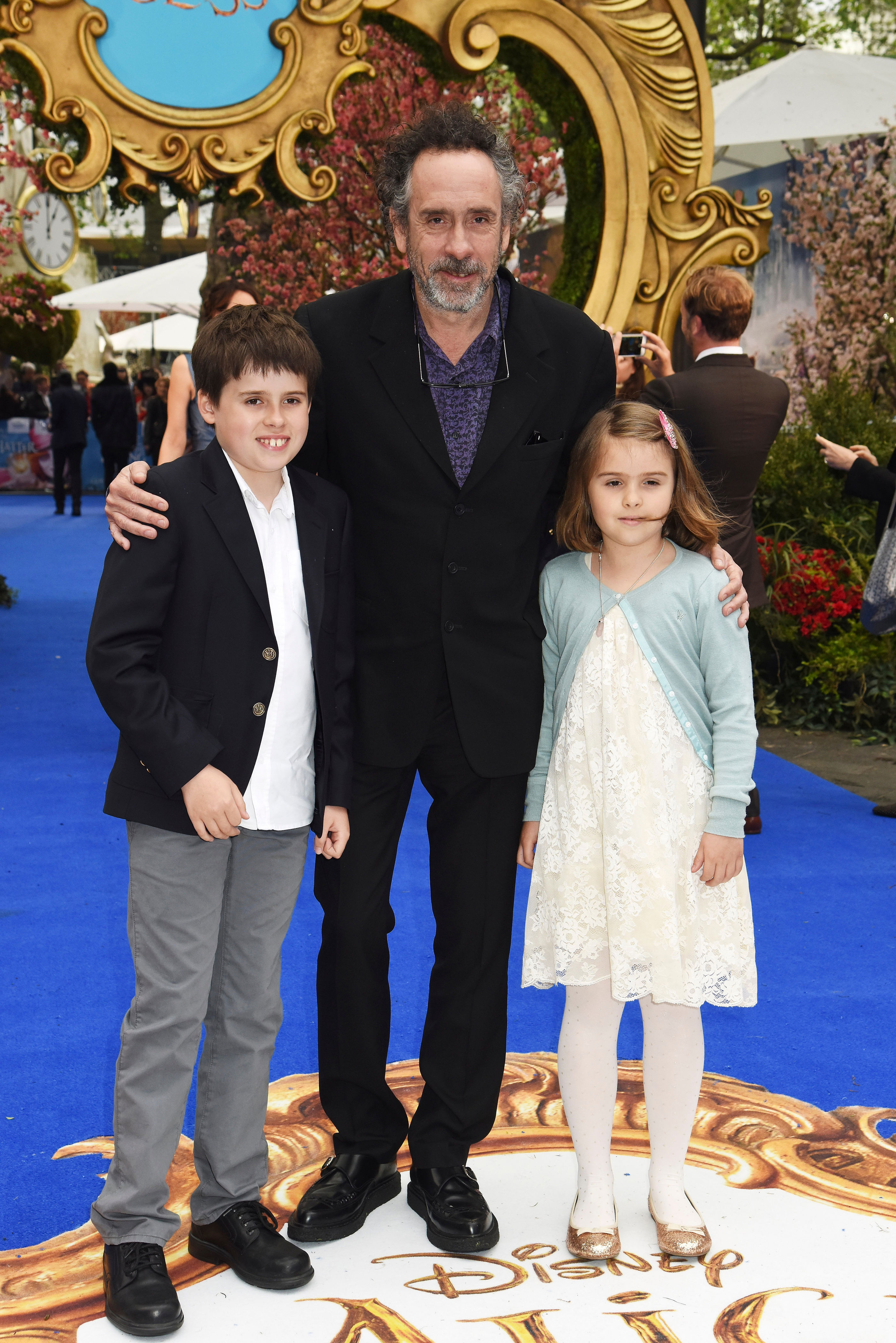 Córka Heleny Bonham Carter i Tima Burtona zadebiutowała na salonach. 17 ...