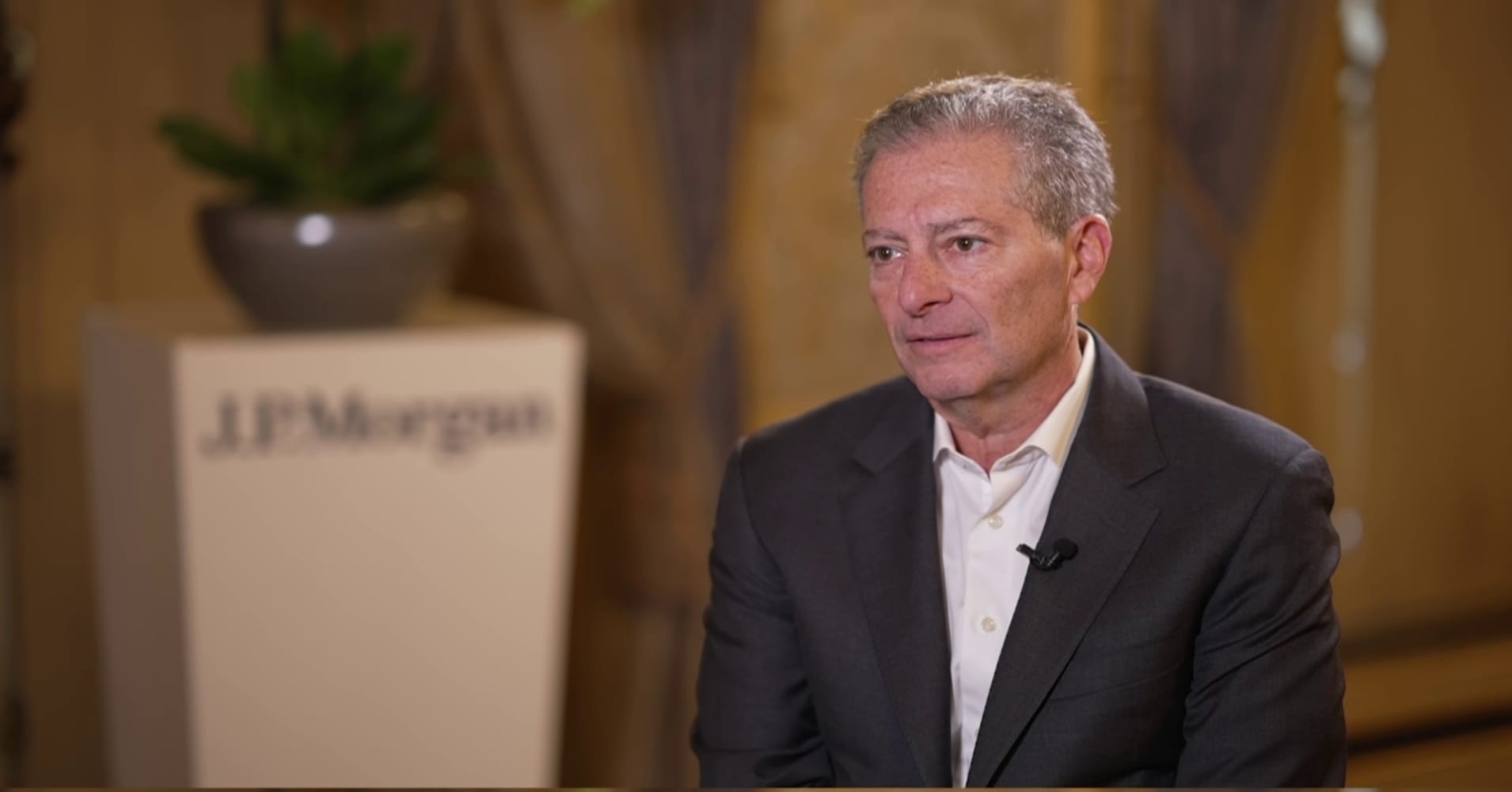 Coach CEO: U.S. consumer resilient despite economic pressure