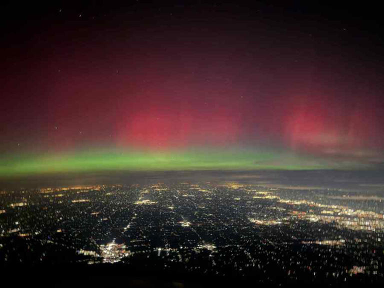 PHOTOS: Air passengers treated to first-class northern lights show