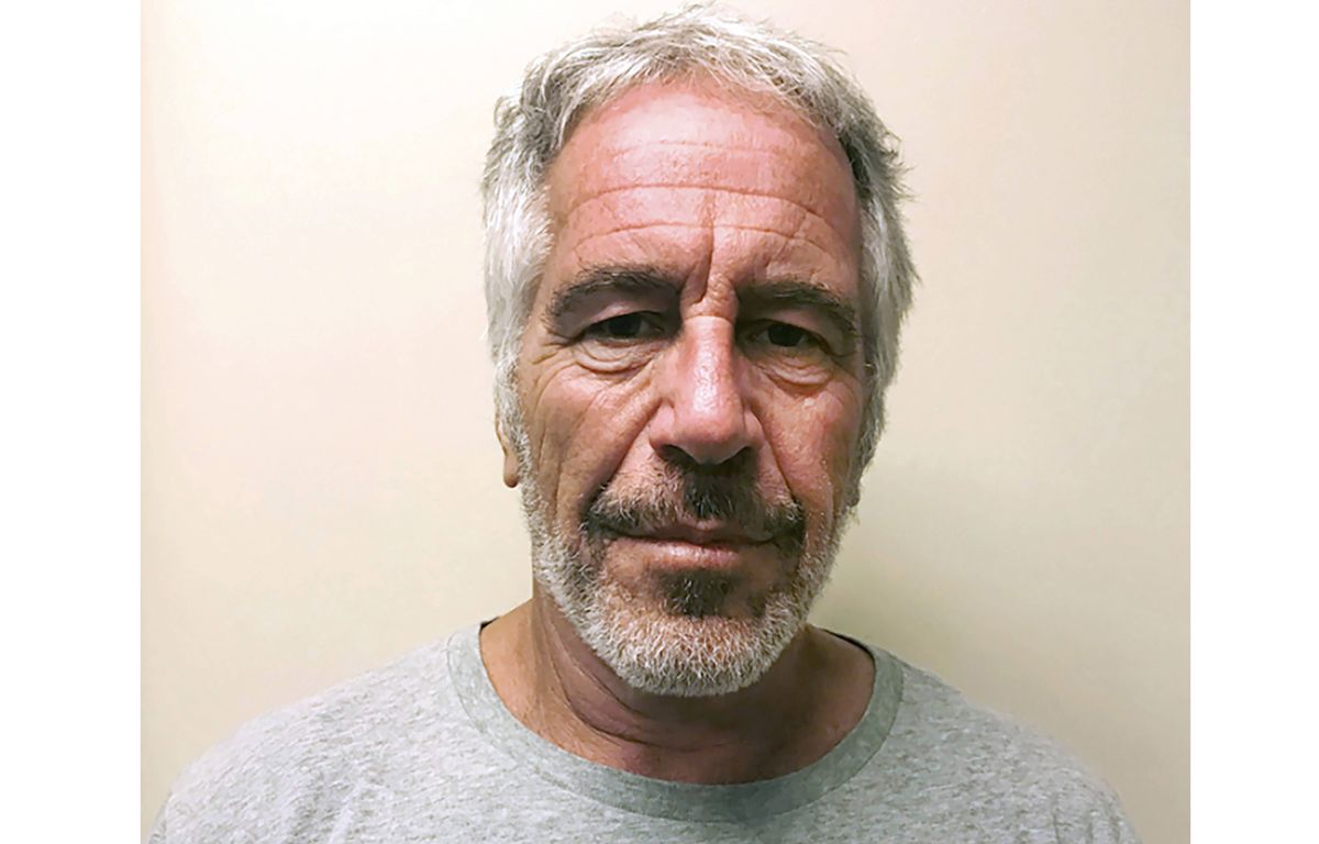 Affaire Epstein : son frère affirme qu’il a été « assassiné » en prison ...