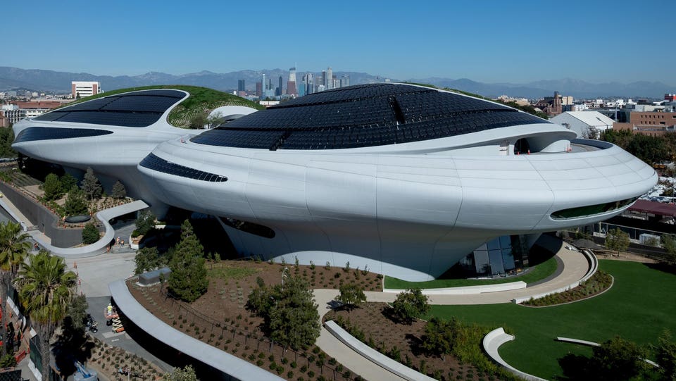 Billion-Dollar Art Museum Founded By Filmmaker George Lucas Sets ...