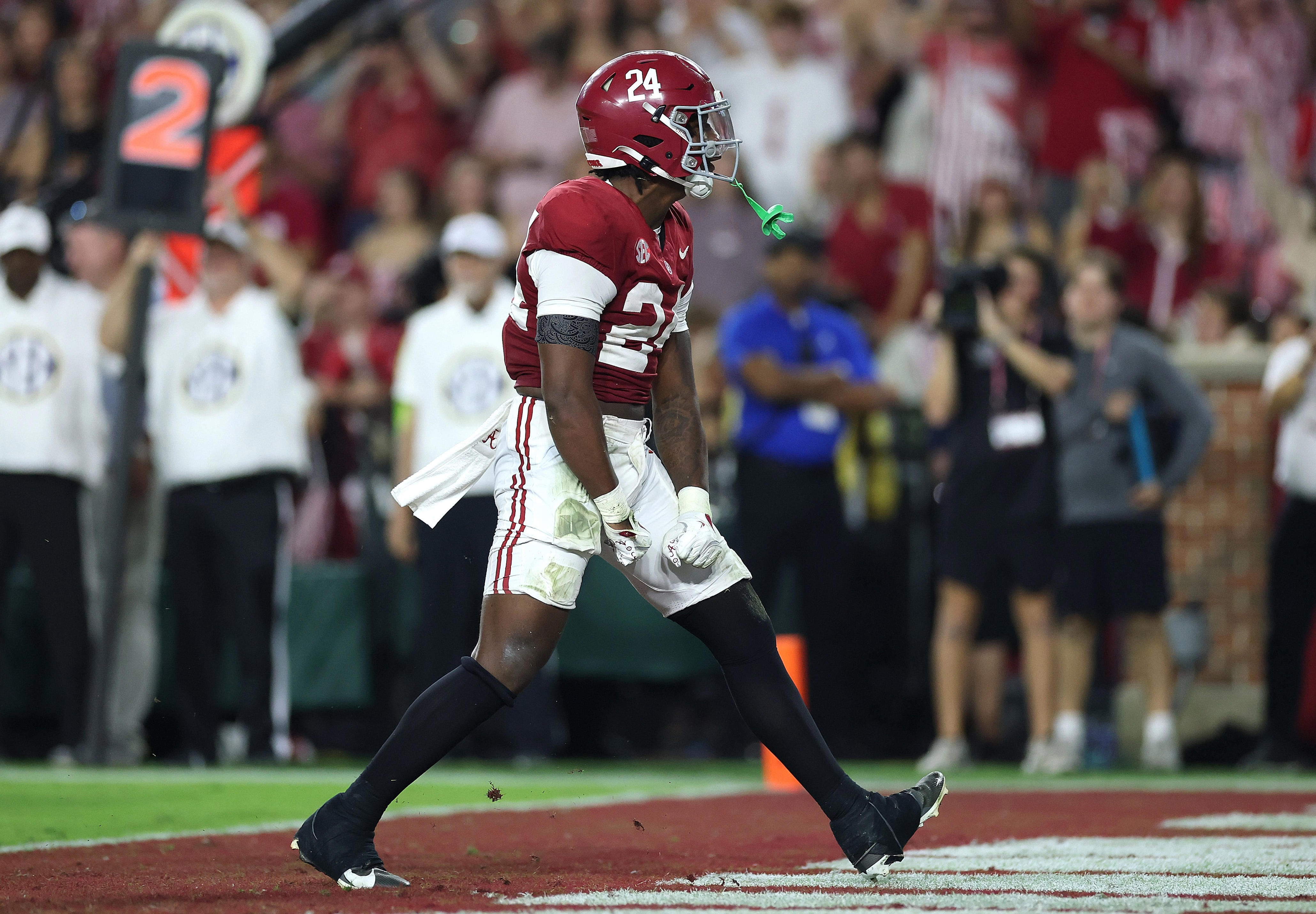 Alabama edge set to visit FSU