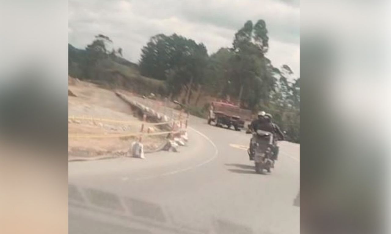 Lo mató!”, aparatoso choque frontal entre motociclistas deja un muerto ...