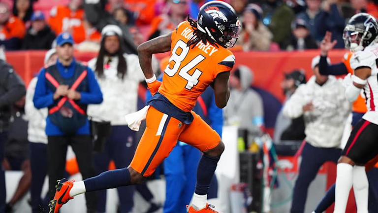 Broncos Bring Back Veteran WR to Active Roster