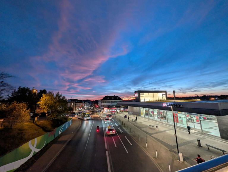 Spektakulärer Himmel auch über Köln: Weitere Chance auf Polarlichter