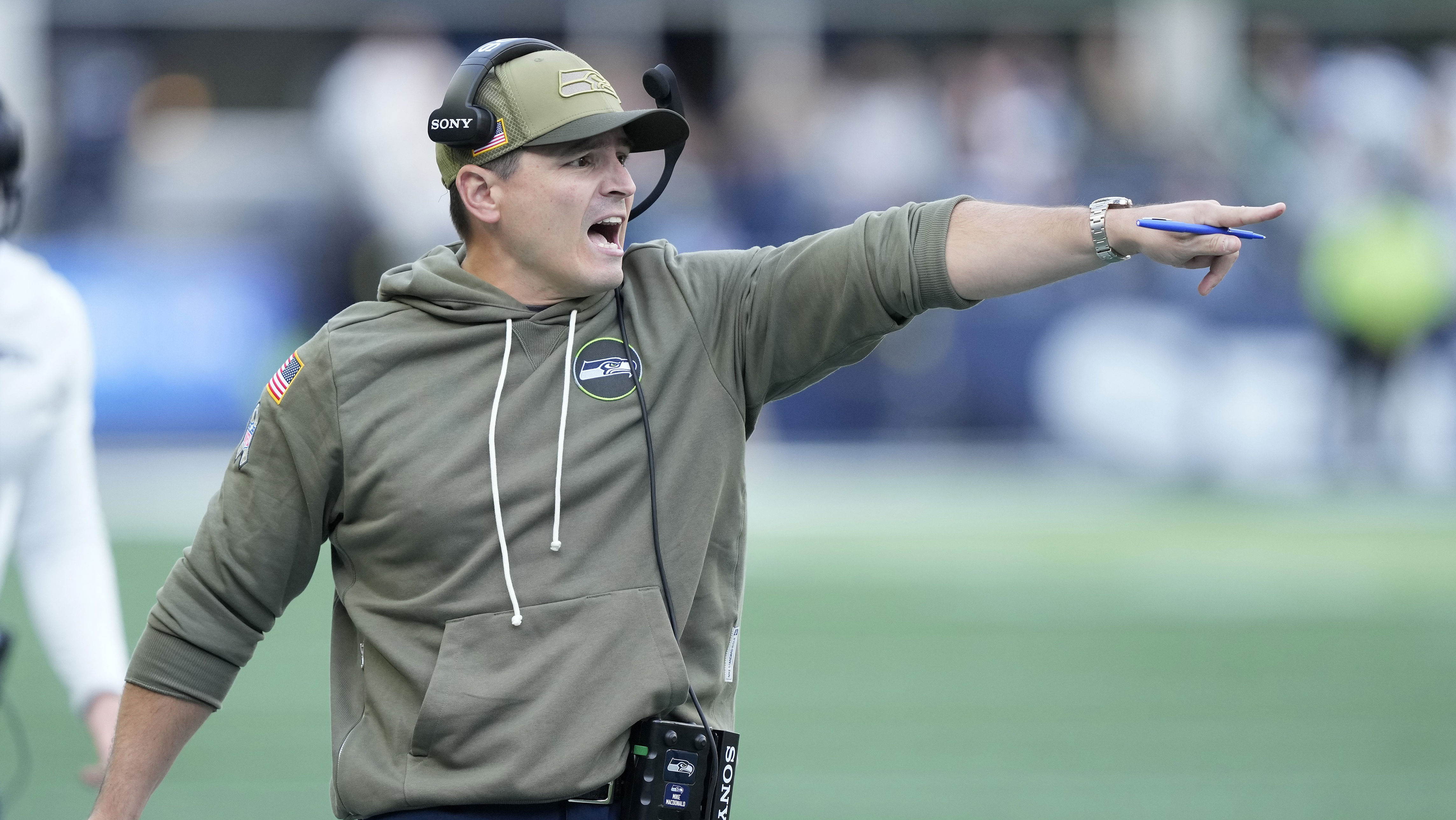 Seahawks Announce 2 Signings Amid Roster Shake-Up