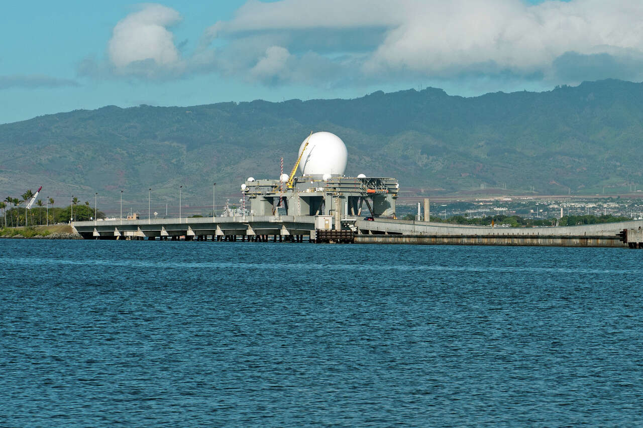 Strange, dome-shaped structure seen floating toward Hawaii